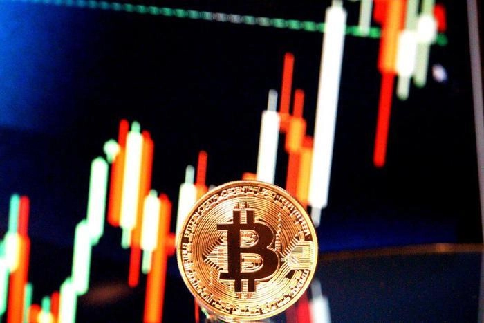 WBTC “flash crash” về 5.200 USD trên sàn Binance trong cơn giông delist